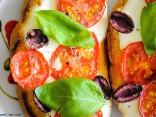 Italian Toast with Tomatoes & Basil - Crunch & Cream