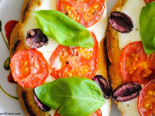 Italian Toast with Tomatoes & Basil - Crunch & Cream
